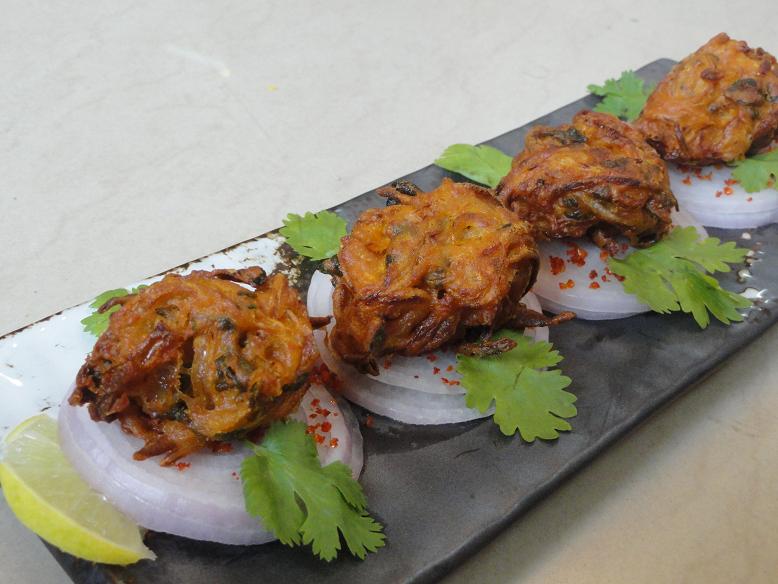 AMU'S RECIPES: Kanda Bhaji