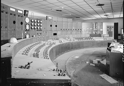 The Presurfer: Striking Photos Of Philadelphia's Abandoned Power Stations