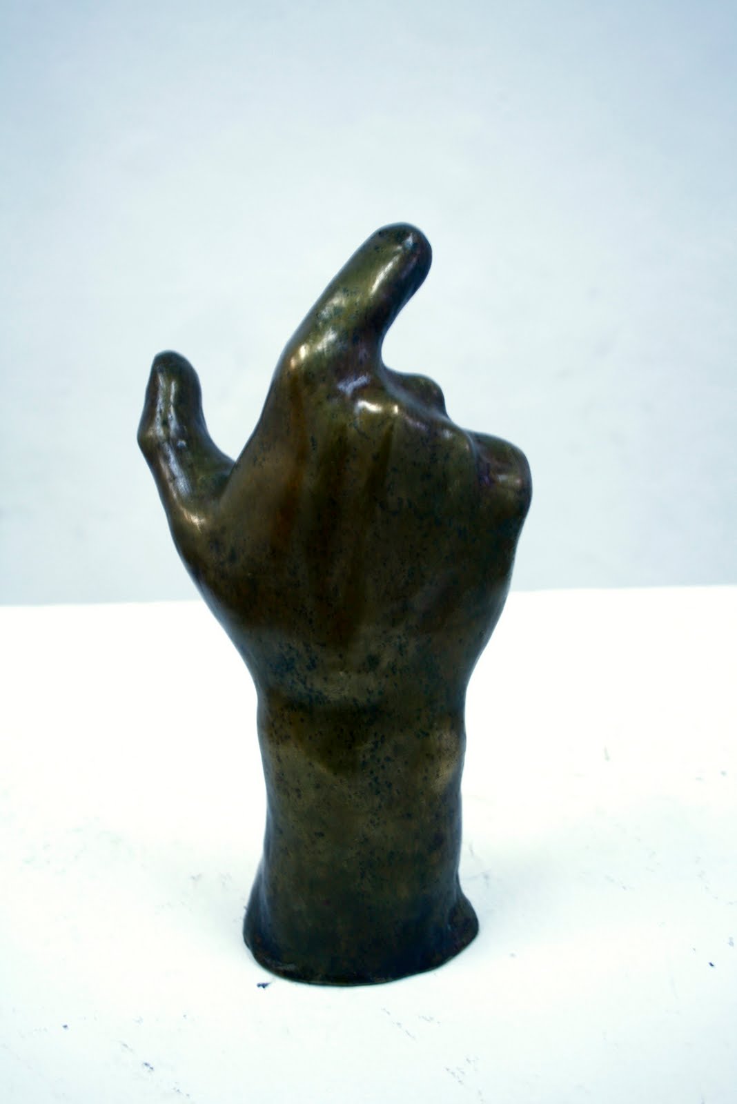 GIL GELPI: mano creadora