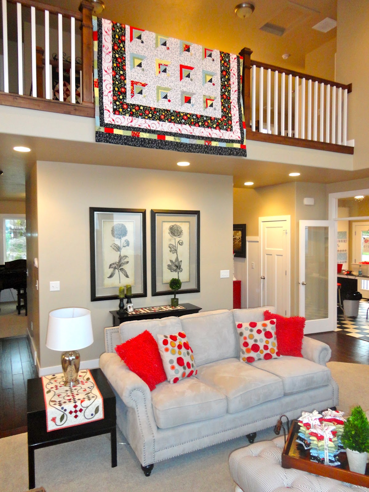 Jillily Studio: Red Windows Open House!