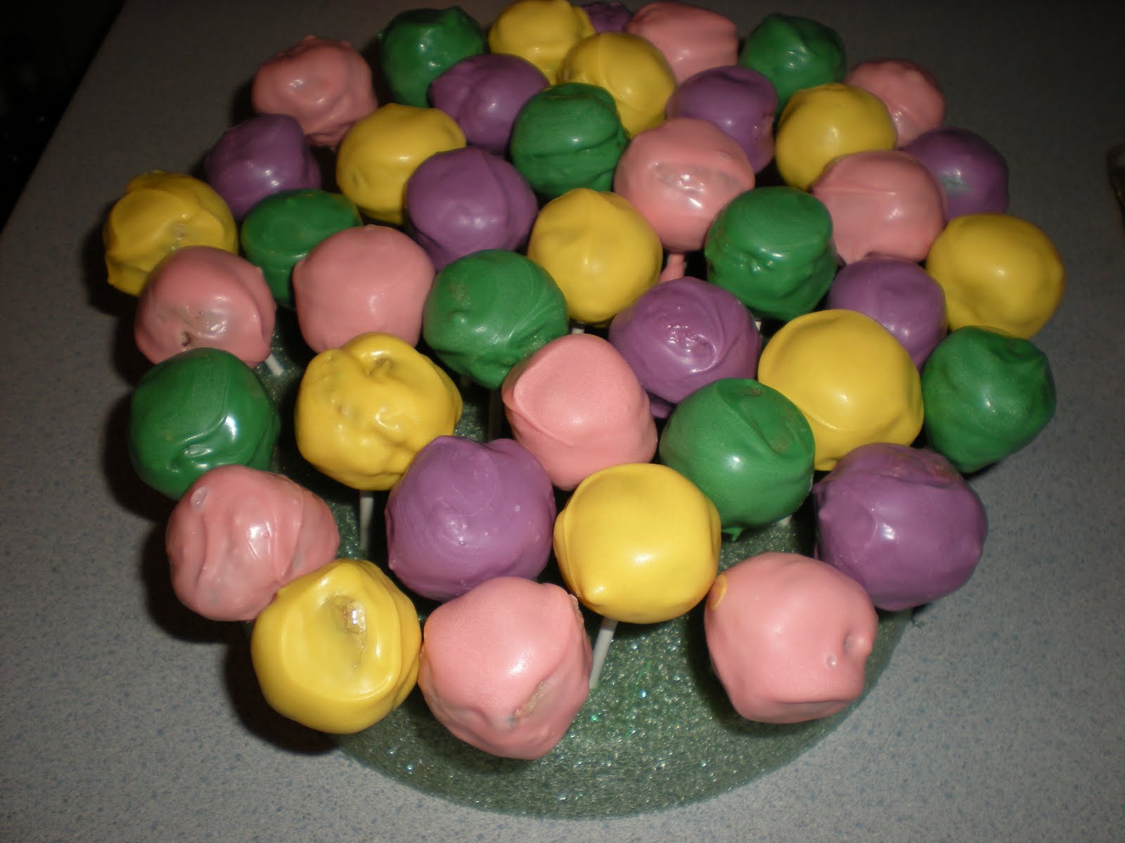 Inspiration and Rough Drafts: Cake Pops for my BFF's Birthday!