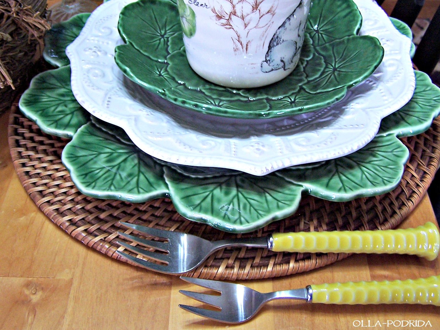 Olla-Podrida: Cabbage Bunny Tablescape
