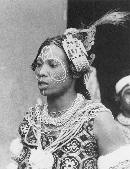 English Language & Literature IB SL: Character Analysis: Chielo