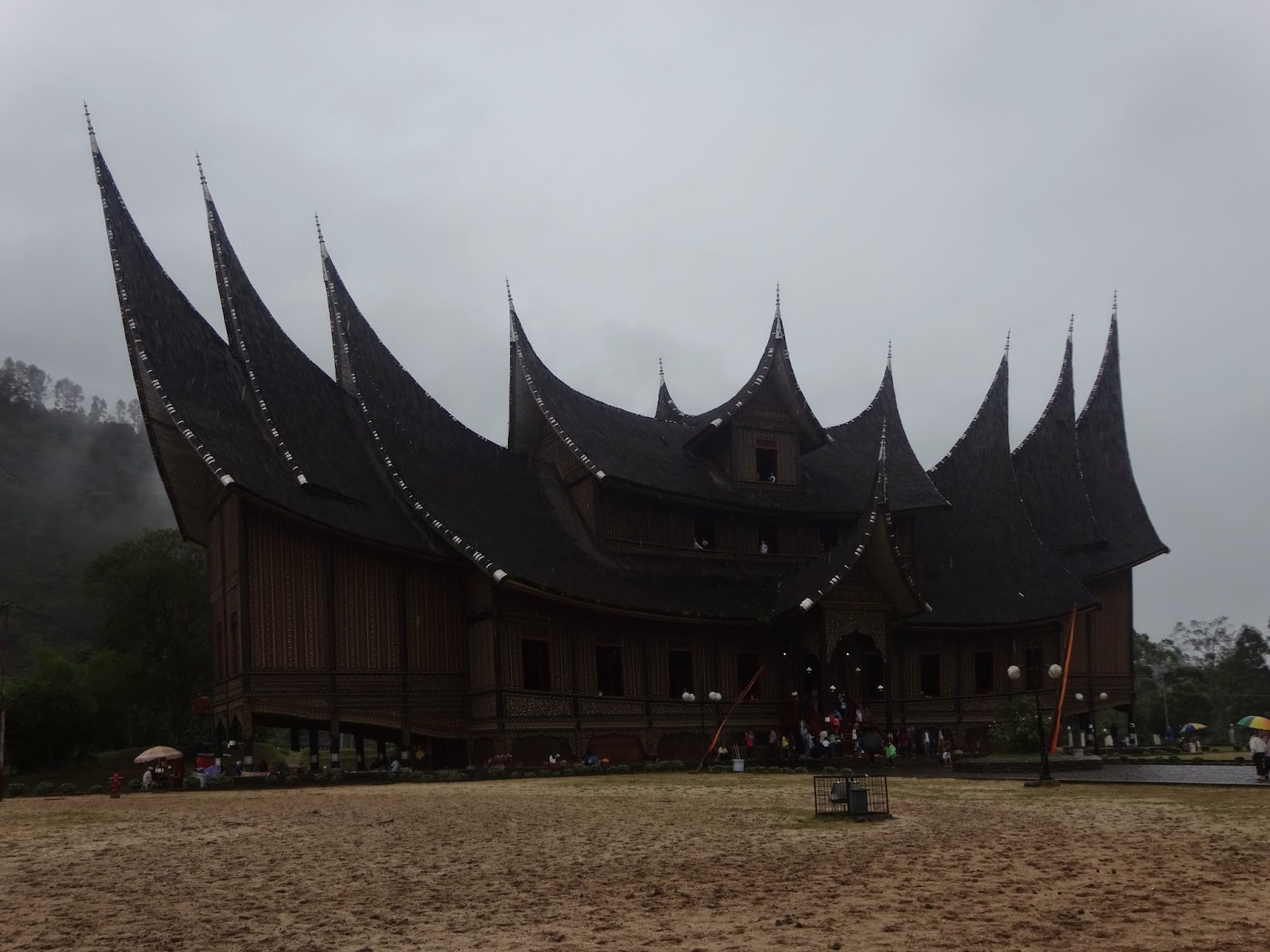 jalanjalan: Istana Lama Seri Menanti, Negeri Sembilan