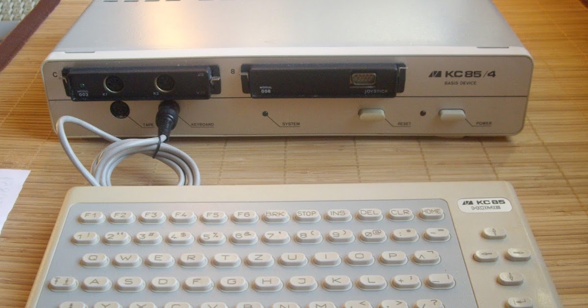 Retro Ordenadores Orty: Robotron (VEB Mikroelektronik) KC 85/4 (1988)