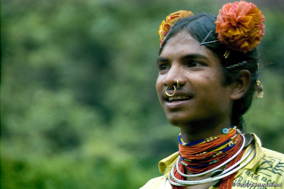 DEDUCIMOS: Indígenas en peligro