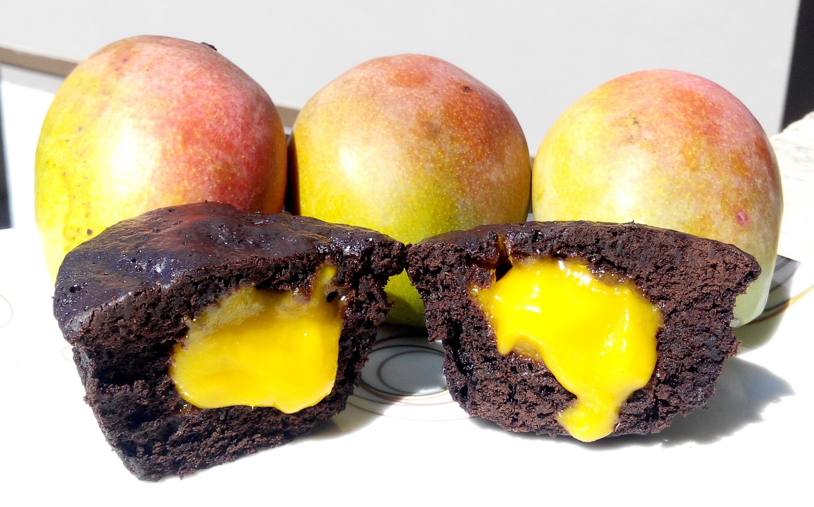 MOLTEN MANGO LAVA CHOCOLATE CAKE