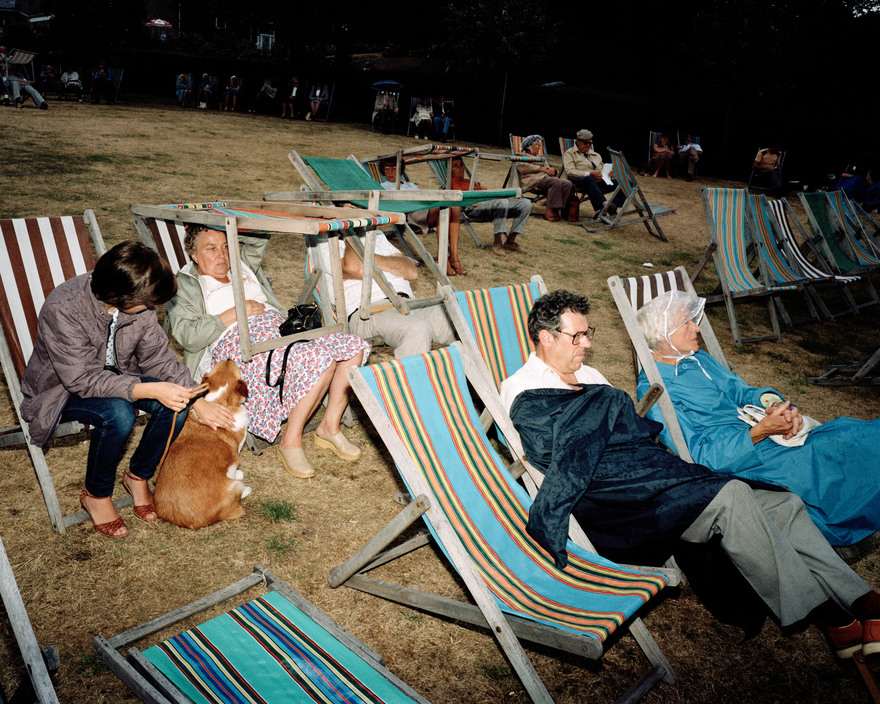 39 Photographs Reveal the Realities of New Brighton, a Working Class ...