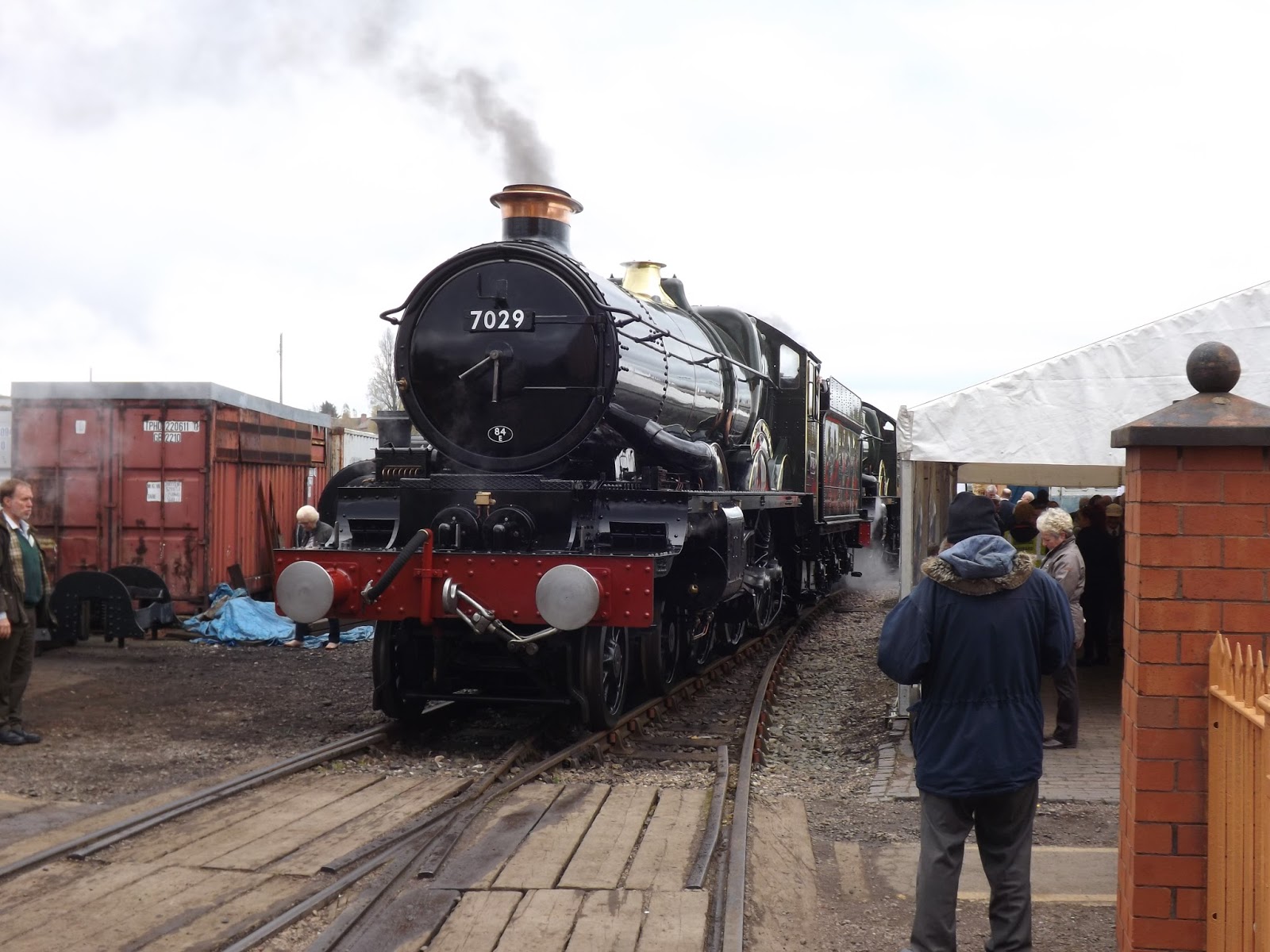 Sam's World: The Return of 7029 "Clun Castle"...