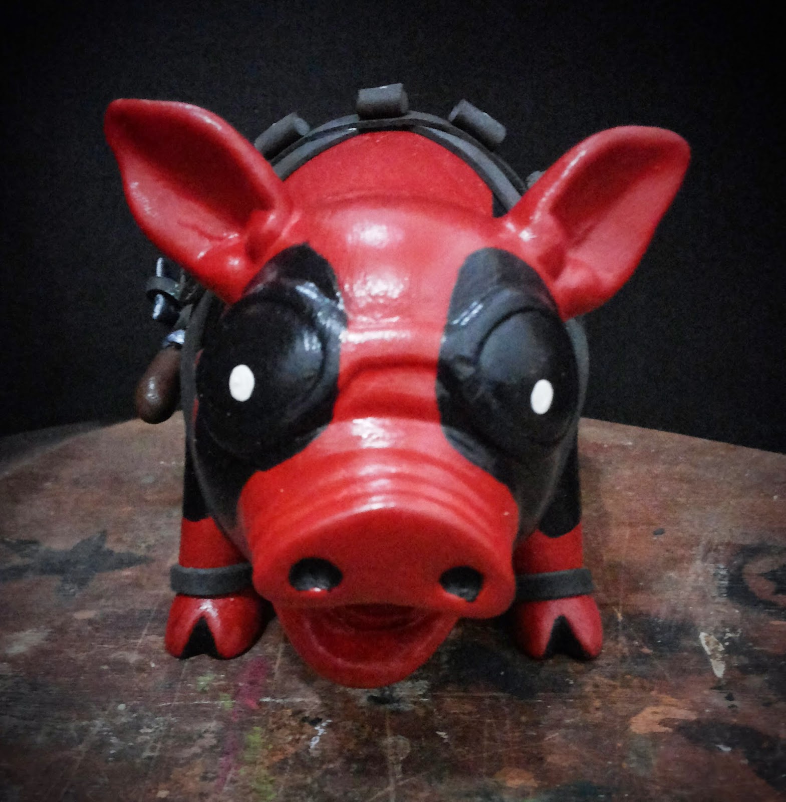TazX: Custom vinyl Marvel Deadpool Pig