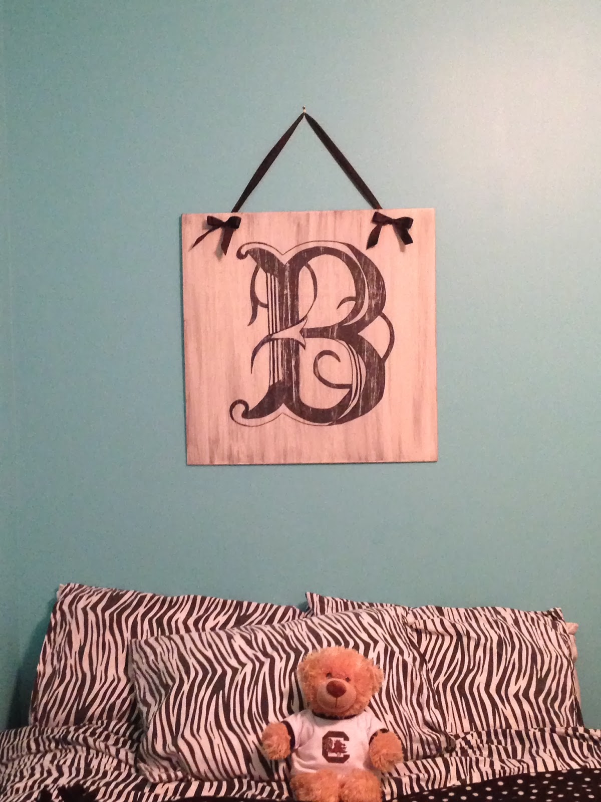Locksley Lane: Making An Initial Sign