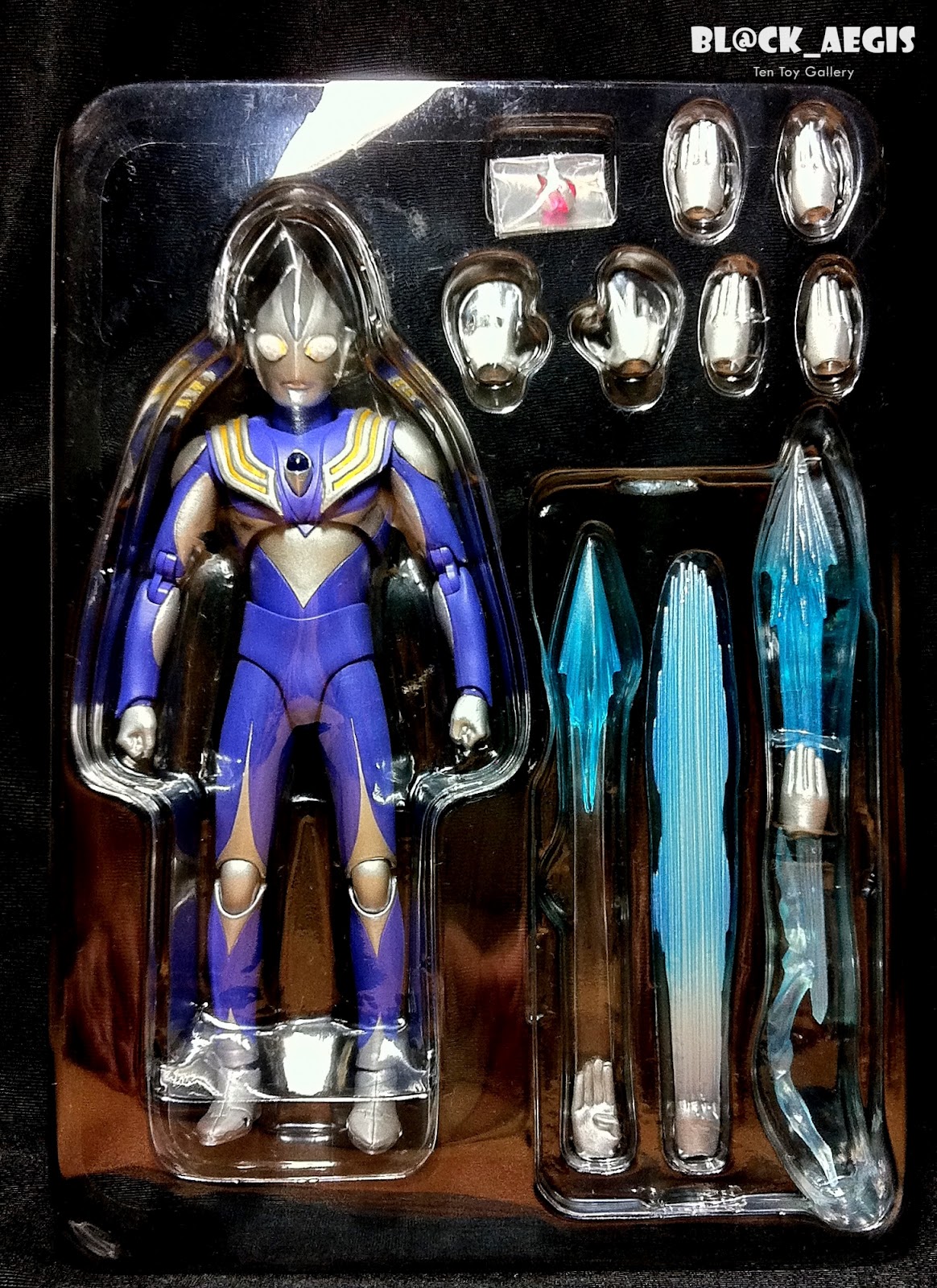 Ten Toy Gallery: Review: Ultra-Act Ultraman Tiga Sky Type