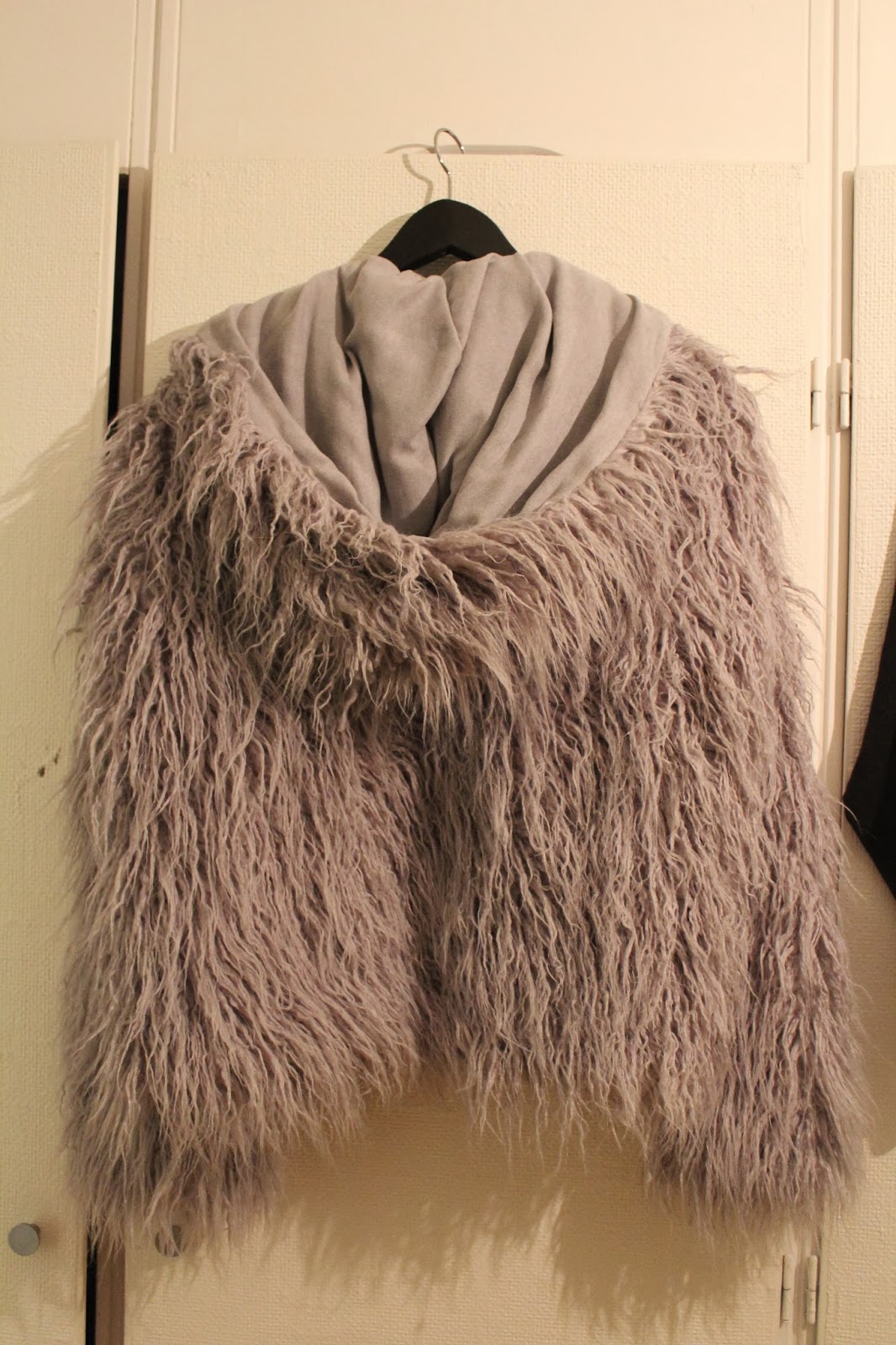 sus exterior: DIY YETI fur coat! ...and update!