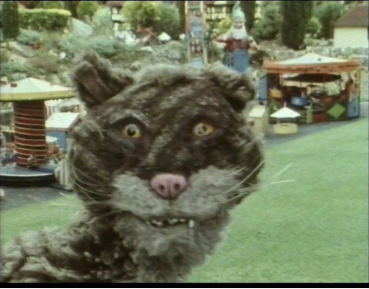 Curious British Telly: Scragtag and his Tea Time Telly