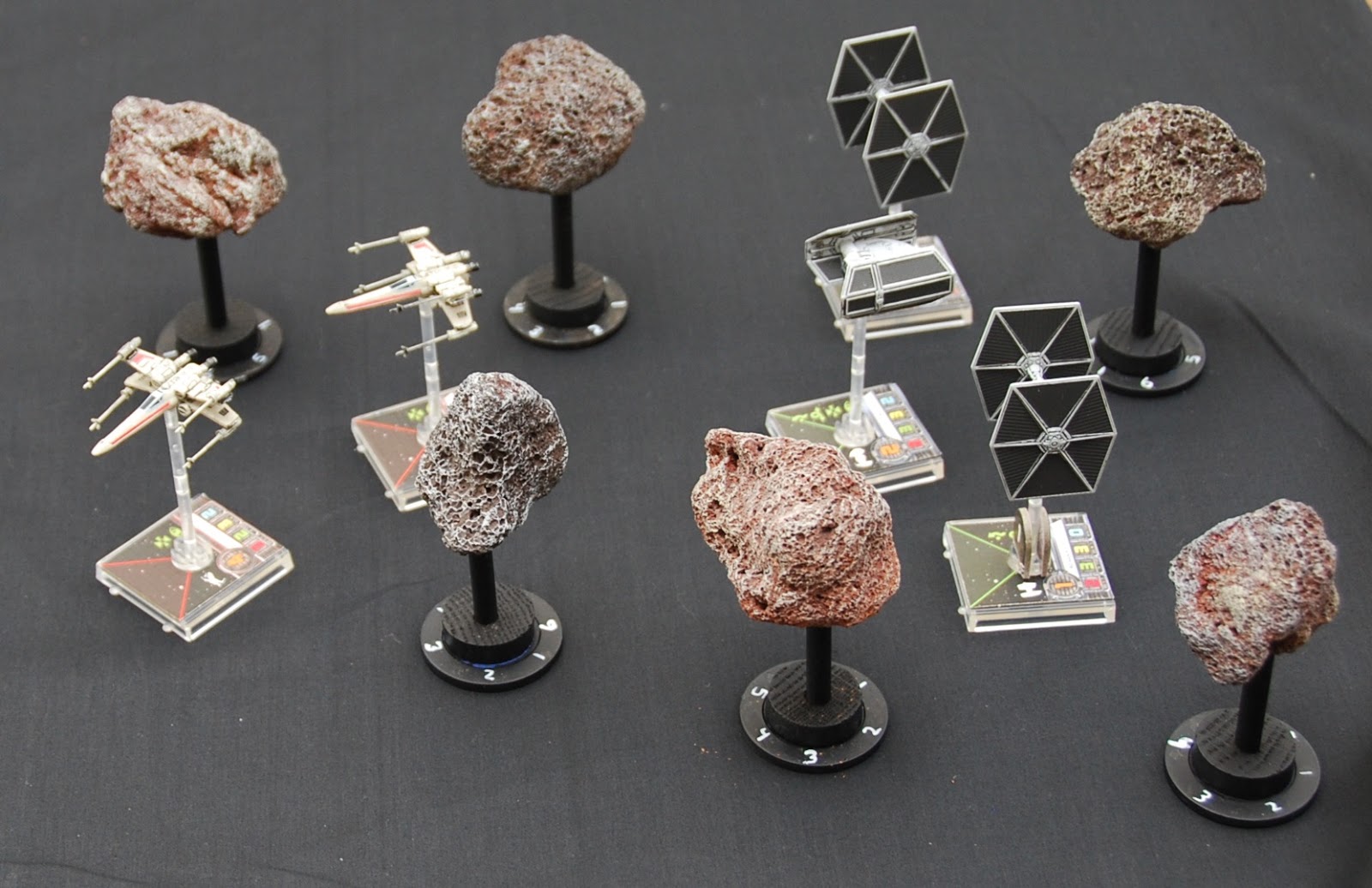 Lord Ashram's House of War: Making asteroids for X-Wing