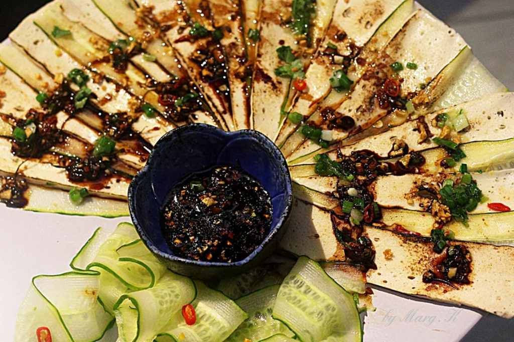 Blow-Torched Firm bean-curd slices and cucumber with Garlic Sauce and ...