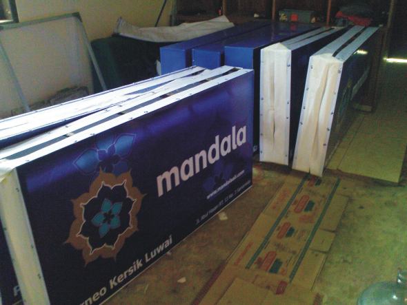 PAPAN REKLAME & NEON BOX 1 JT PER METER - JASA PASANG SPANDUK DI ...
