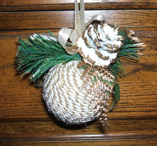 Better Budgeting: Homemade Christmas Ornaments: Gold and White Braided Ball