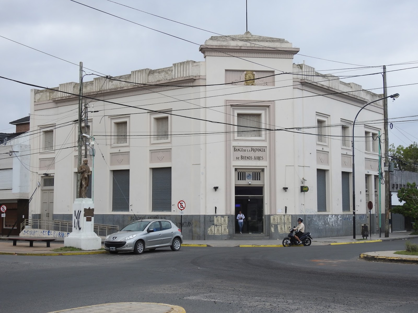 POR TIERRA POR LA TIERRA: Berisso, la Capital Provincial del Inmigrante