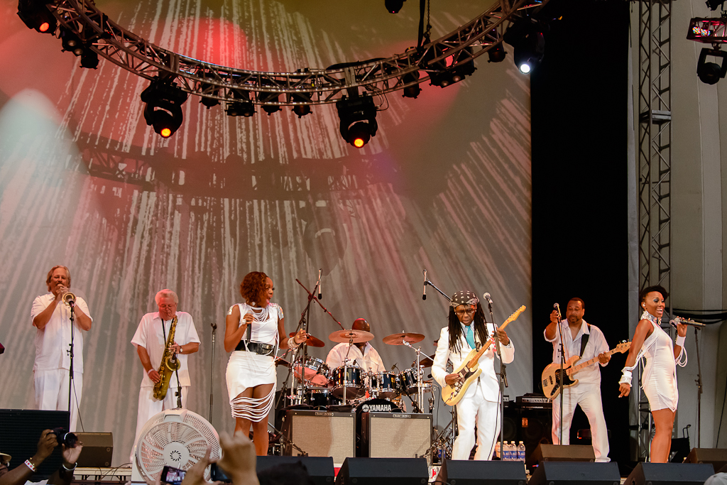 InfiniteBody: Good times. These. Are. The. Good. Times.