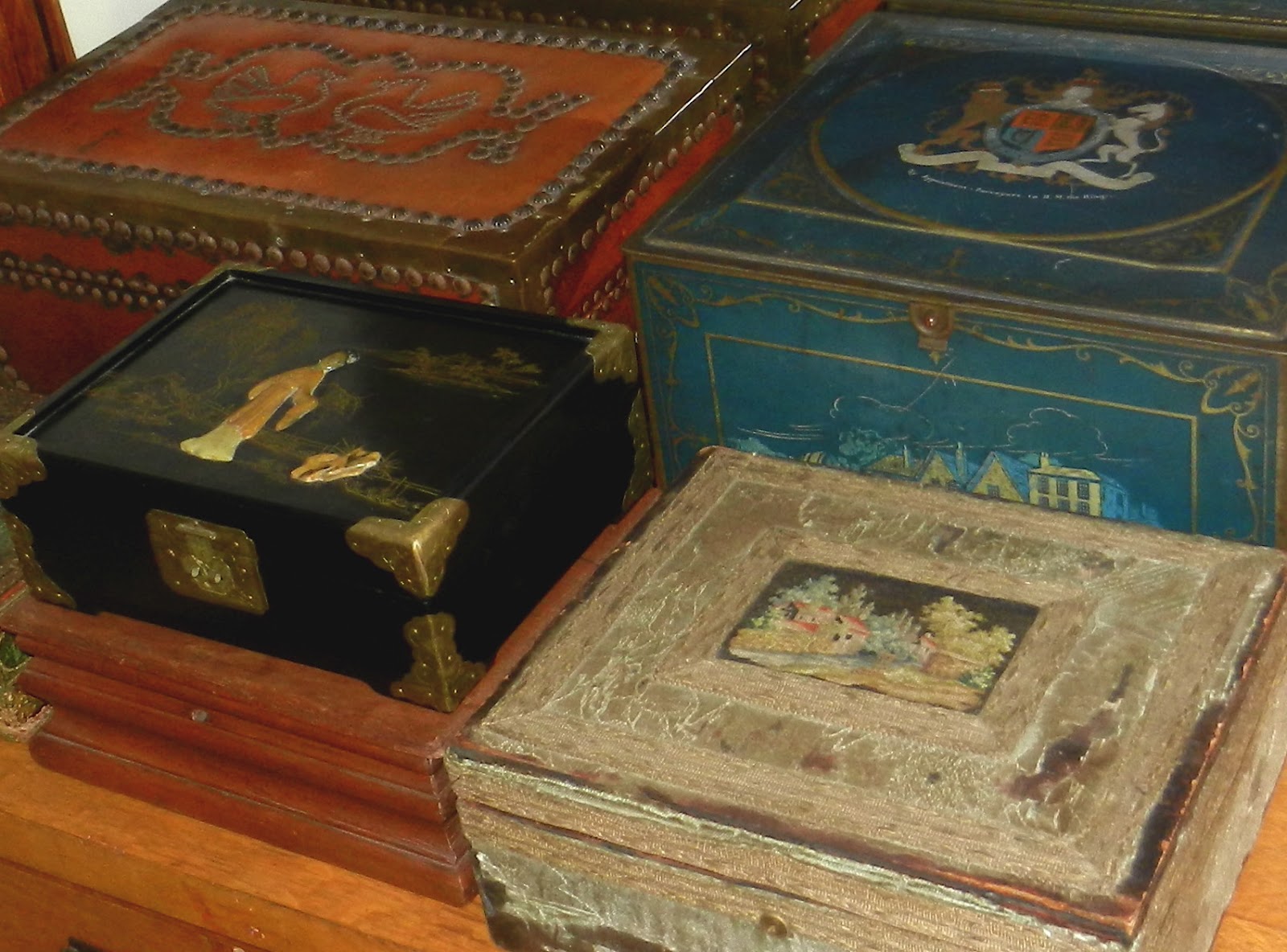 Knickerbocker Style & Design: Antique & Vintage Treasure Boxes