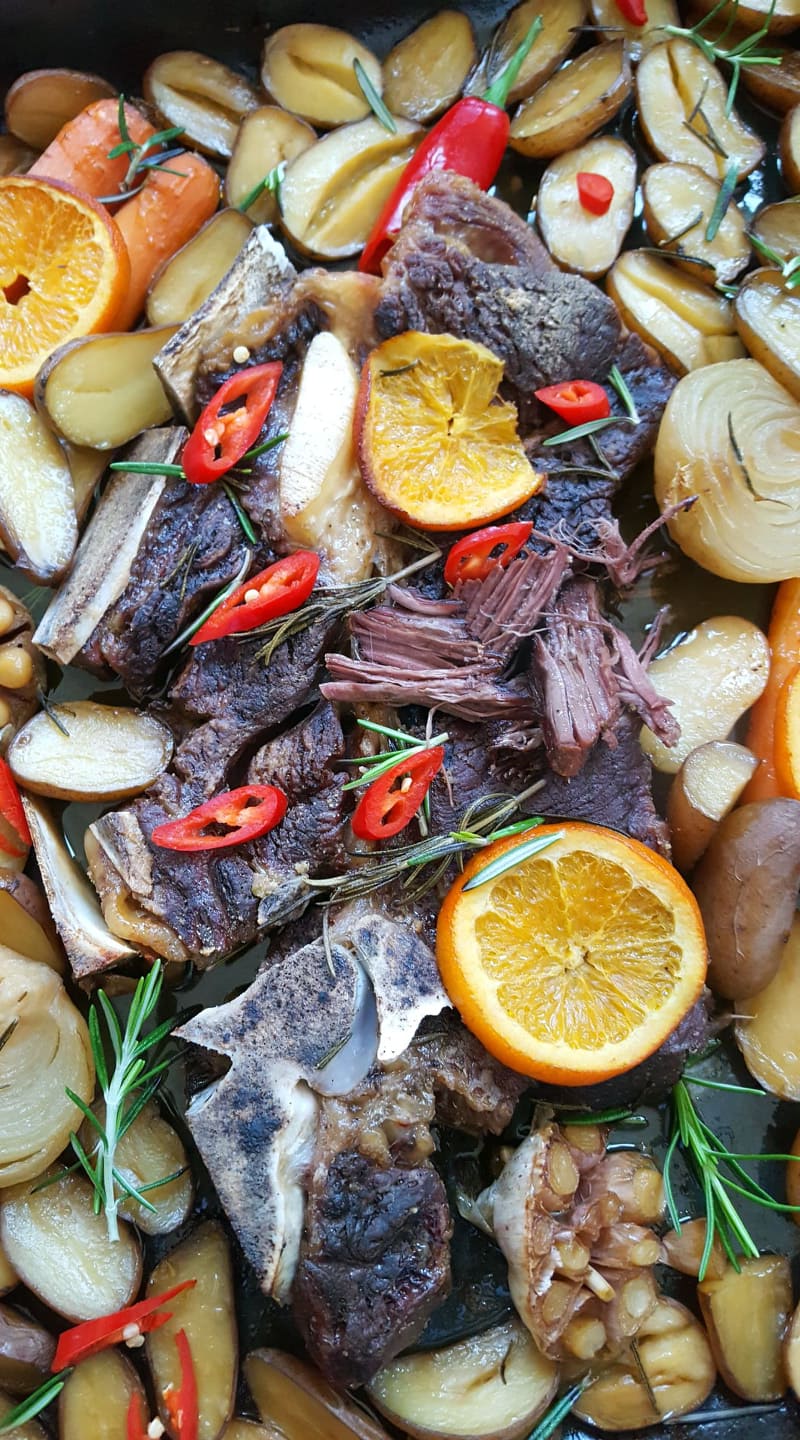 Cachaço de Vaca Assado com Laranja