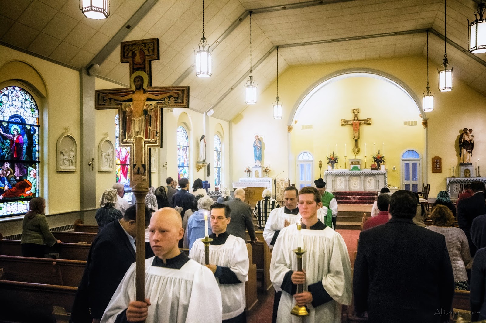 Let Us Serve God - The Witness of The Altar Boy - Totus Tuus Family ...