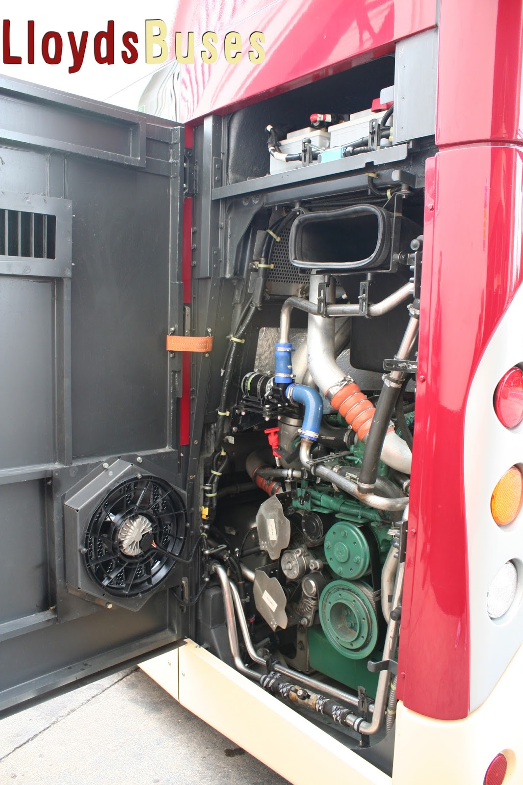 Lloyd's Bus Blog: New EYMS MCV EvoSeti bodied Volvo B5TL