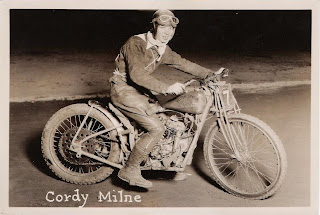 Fast is fast...: Early dirt track racing from the Miny Waln collection.