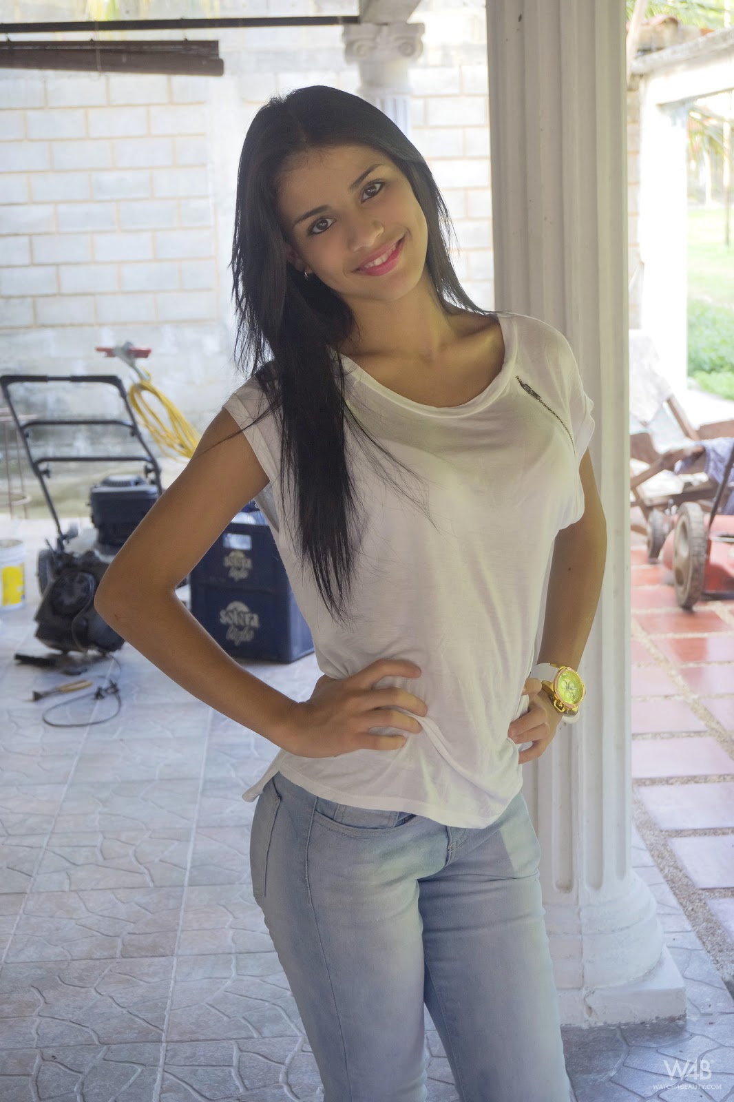 W4b Denisse Gomez Sunny Smile
