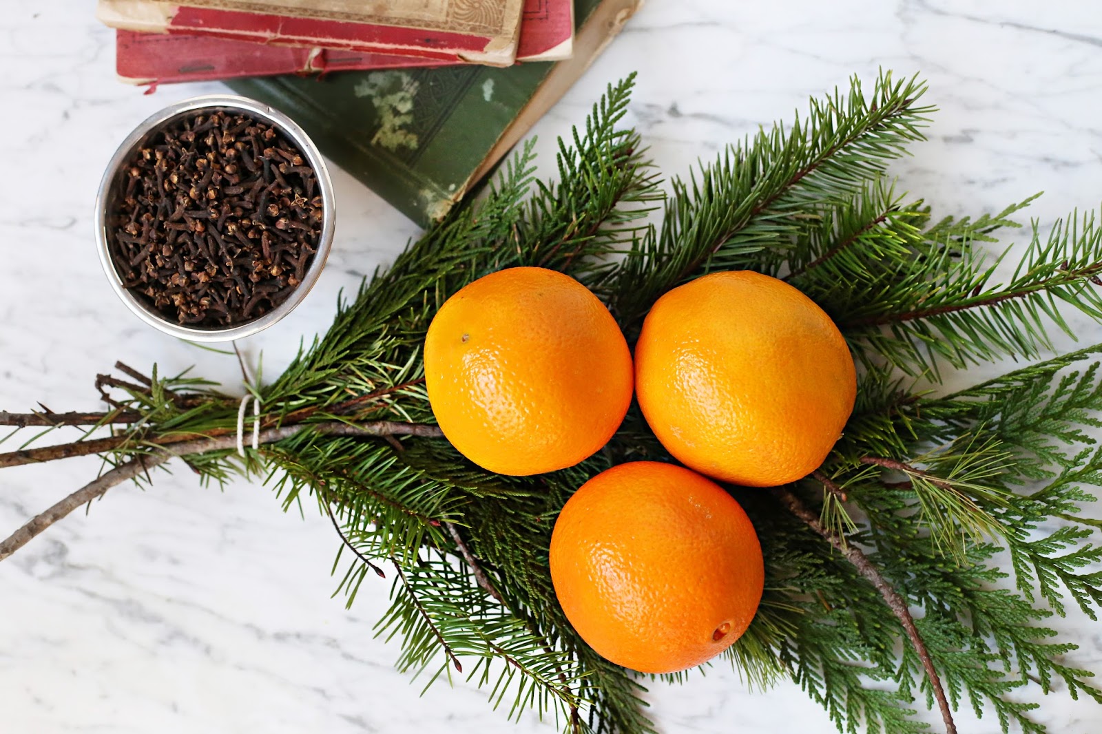 Circa: A Vintage Life: D.I.Y.: Pomanders