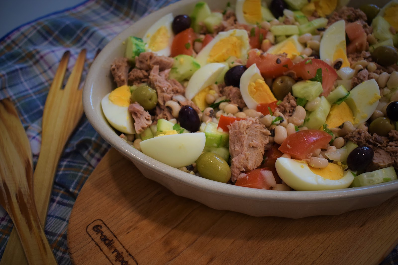 Guloso qb: Salada de feijão frade com atum