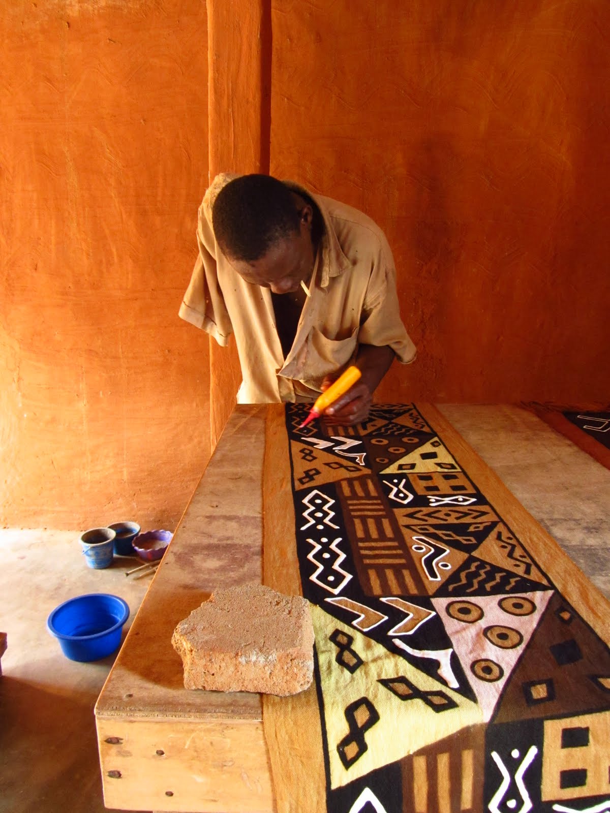 C'est La Vie Travel & Photography: Mud-Cloth Making in (Segou) Mali
