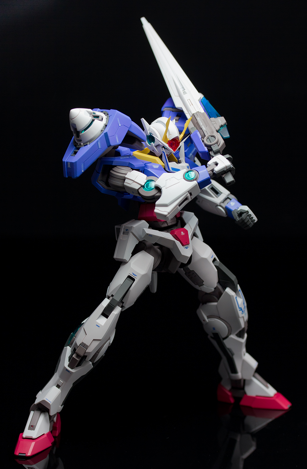Tumacher - Gunpla Inochi: MG Gundam 00 Raiser - Review by Miyuyatuki ...
