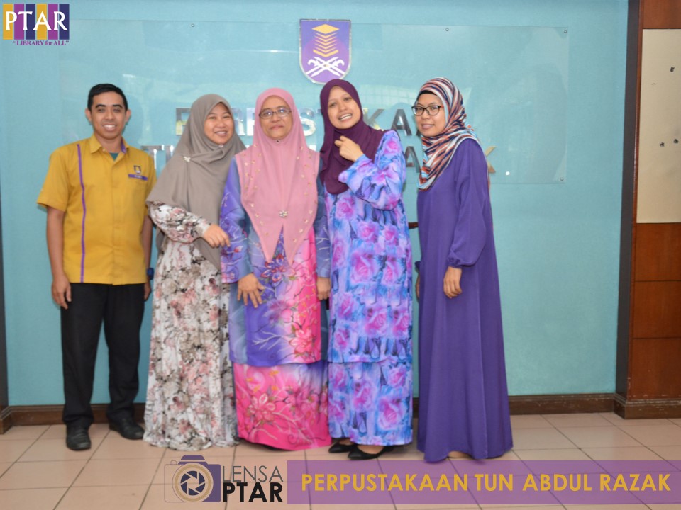 Selamat Bersara staf Perpustakaan Tun Abdul Razak Utama, Pn. Nor Asiah ...