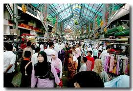 Me, Myself and My World: Wisma Yakin, Masjid Jamek