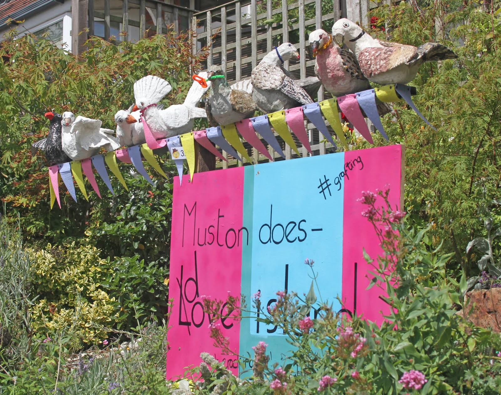 Simon and Karen Spavin: Muston Scarecrow Festival
