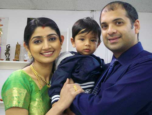 Latest Film News Online, Actress Photo Gallery: Divya Unni wedding ...