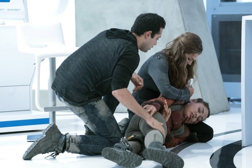 THE 100 - Anteprima 4x05 "The Tinder Box" | Lost In A FlashForward