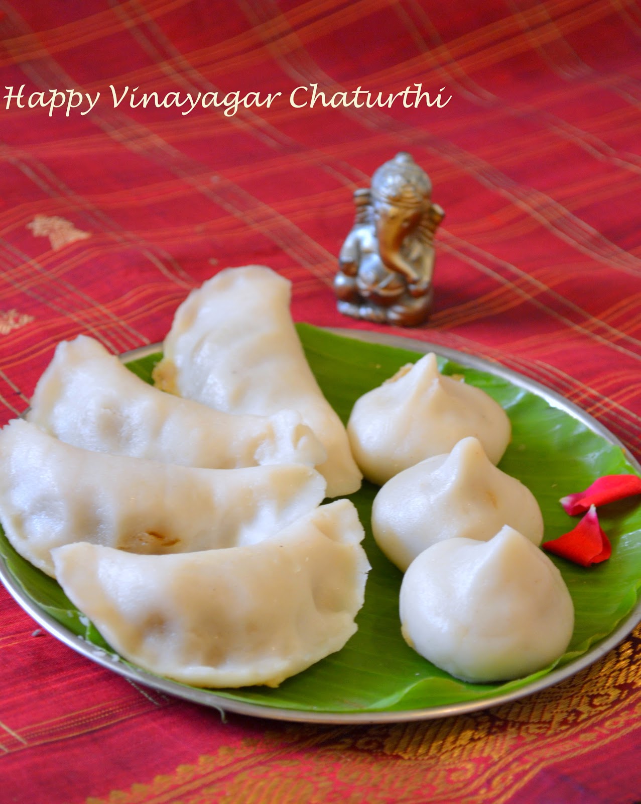 Mothagam / Modakam ( Sweet Kozhukattai recipe ) / Ganesh Chaturthi Recipes: