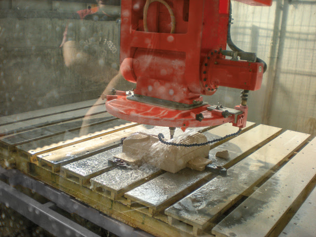 Breton Smart-Cut 550 OPTIMA - 5 axis CNC bridge saw with built-in ...