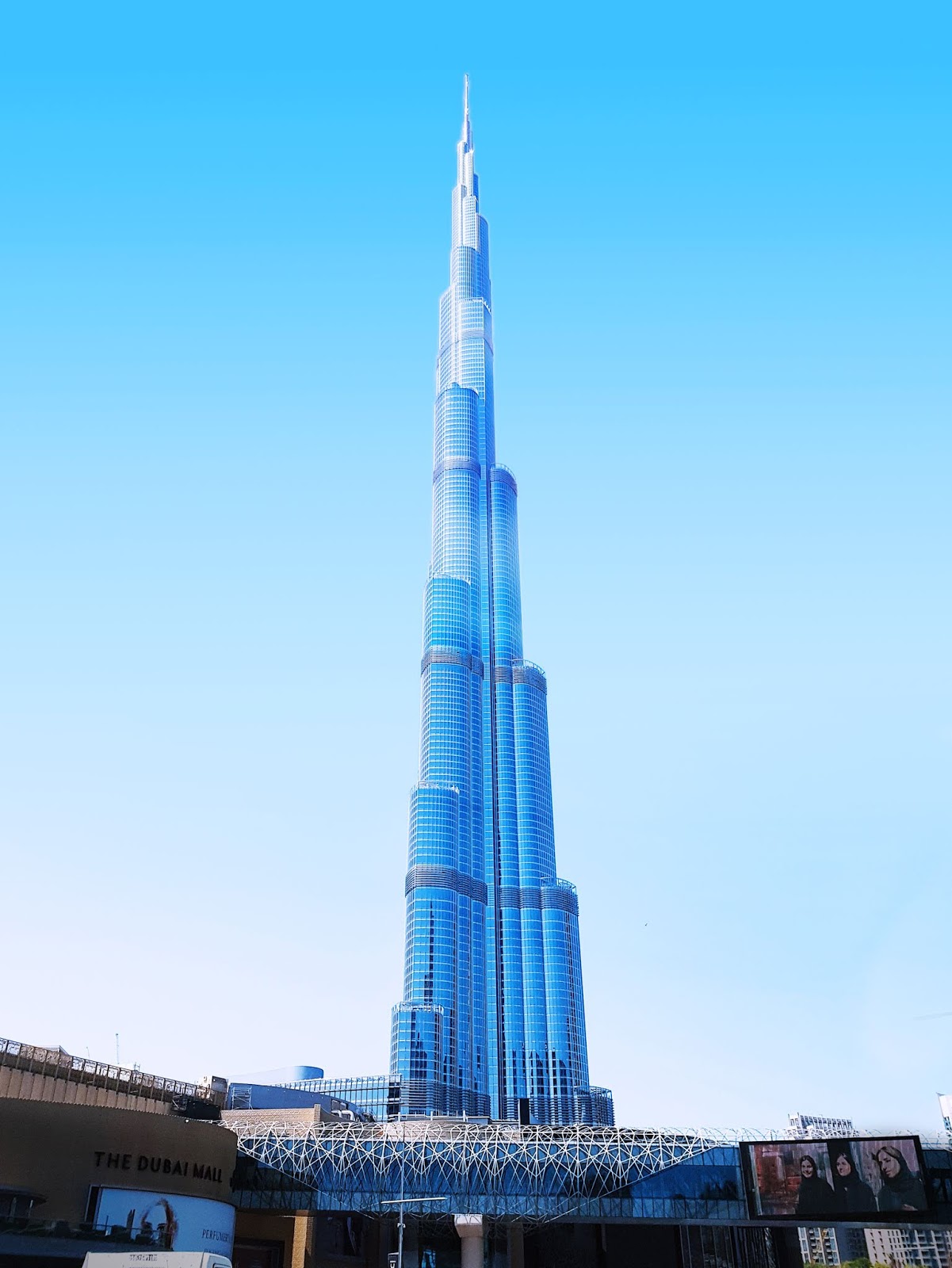 HADRIAN'S REVIEW: The Burj Khalifa