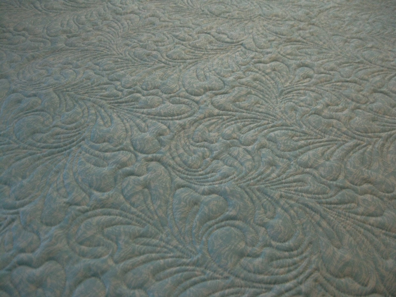 Moonbear Longarm Quilting: Mermaids swimming in Seaweed