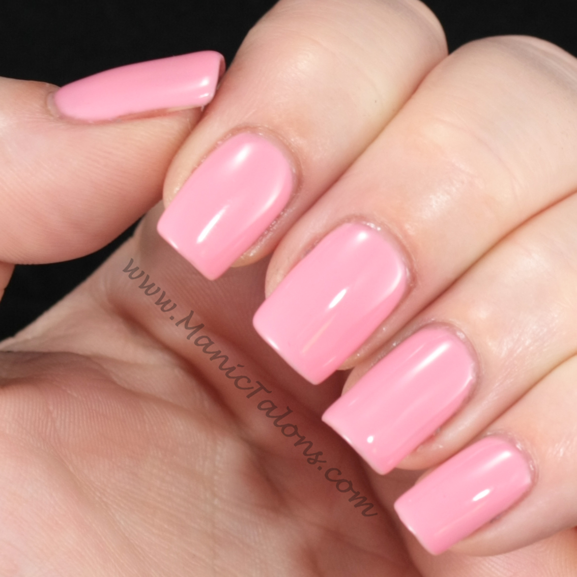 Manic Talons Nail Design: Love is in the Air with Couture