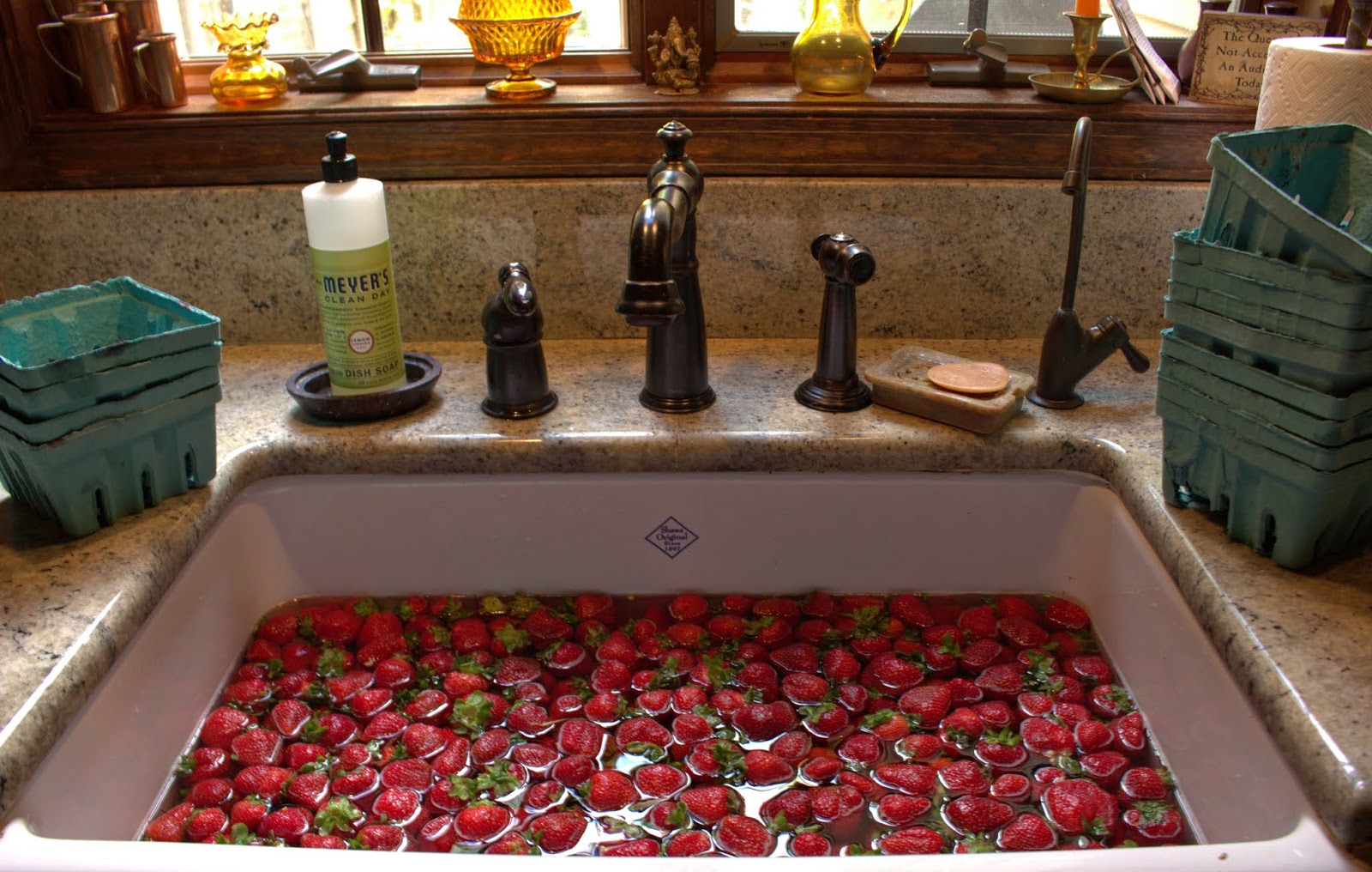 All Things Ming: Things are Jamming...