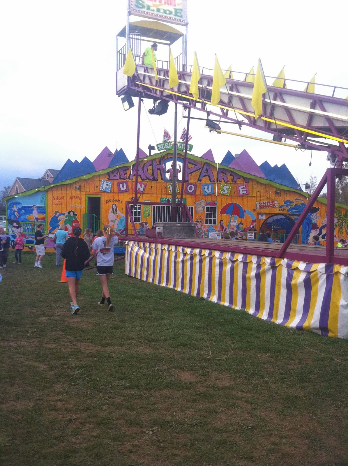 Carnival Chasing : Its carnival Time Shaw & Sons Amusements in