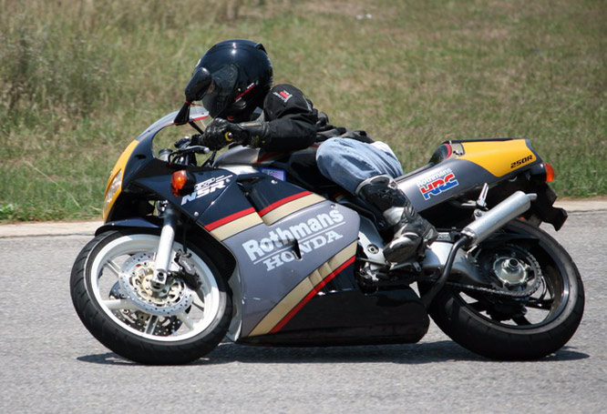 psd-moto: NSR250SP, Black Rothmans?