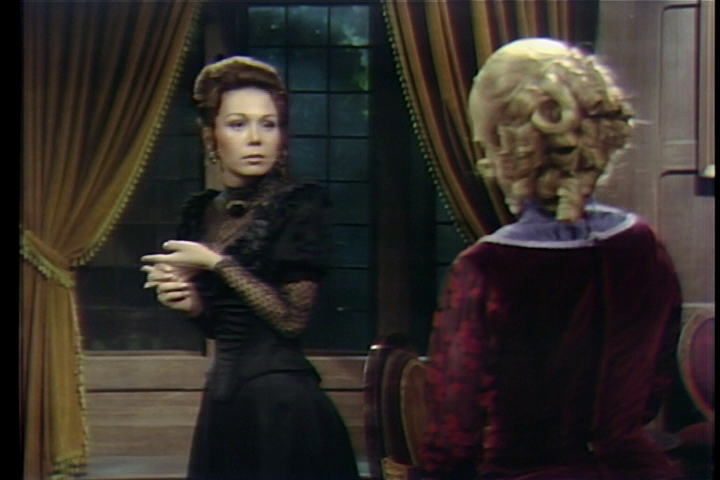 I Think, Therefore I Review.: Dark Shadows: Collection 16