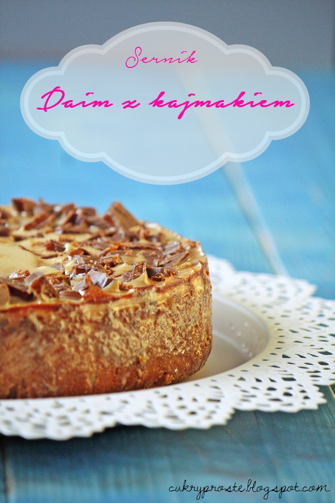 Sernik Daim z domowym kajmakiem | Cukry Proste