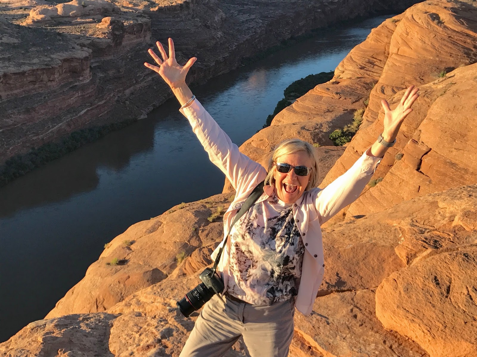 Good Girls in the Badlands: Hummer Tour Through Hell's Revenge